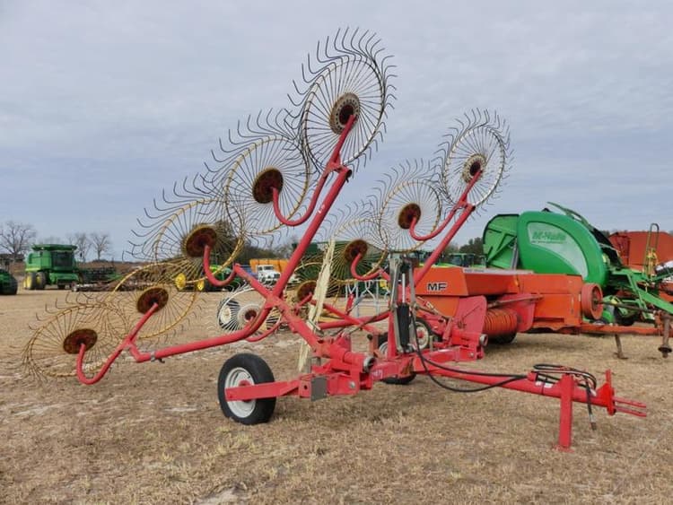 Tonutti RCS10 Hay and Forage Hay - Rakes/Tedders for Sale | Tractor Zoom