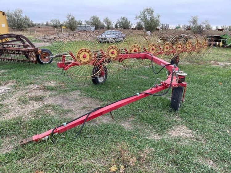 SOLD - Tonutti T9/96 Hay and Forage Hay - Rakes/Tedders | Tractor Zoom