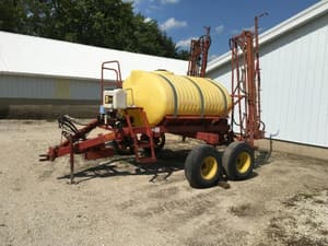 SOLD - Top Air 1000 gal Sprayer, 60 ft booms, hyd pump, tandem axle ...