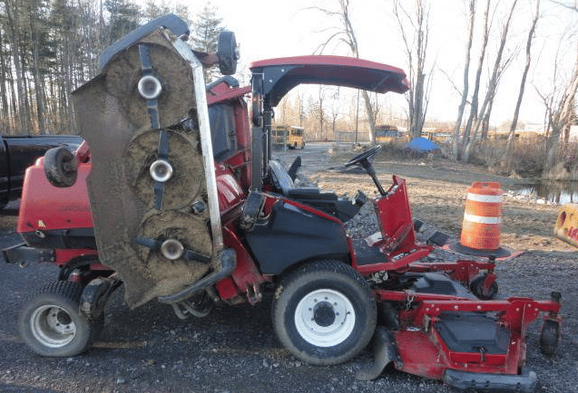 Toro Groundsmaster 5900 Other Equipment Turf for Sale | Tractor Zoom