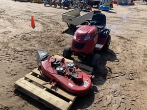 SOLD - Toro LX420 Lot No. 1027 Other Equipment with 270 Hrs | Tractor Zoom