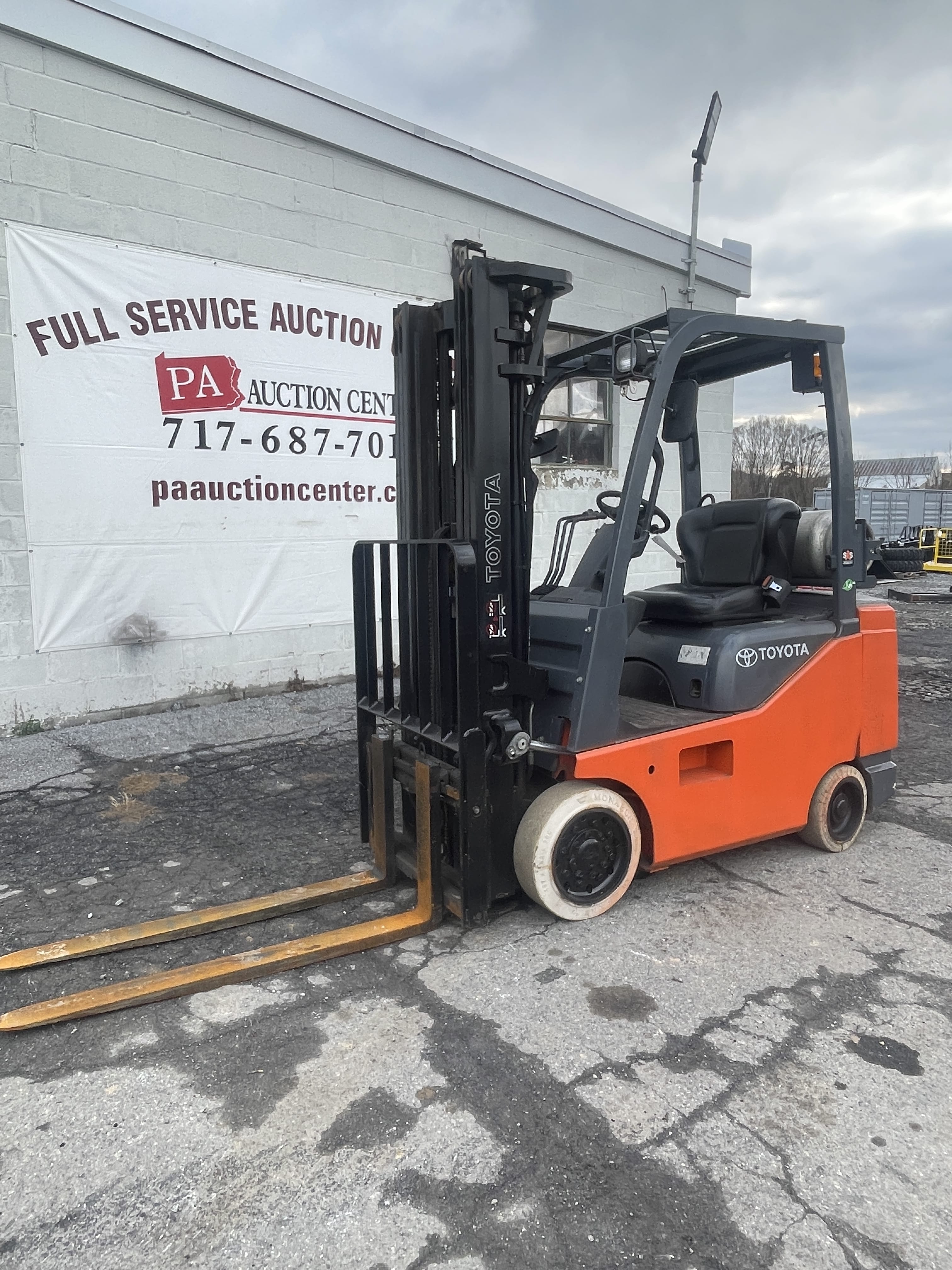 SOLD - Toyota 8FGCSU20 Construction with 17,041 Hrs | Tractor Zoom