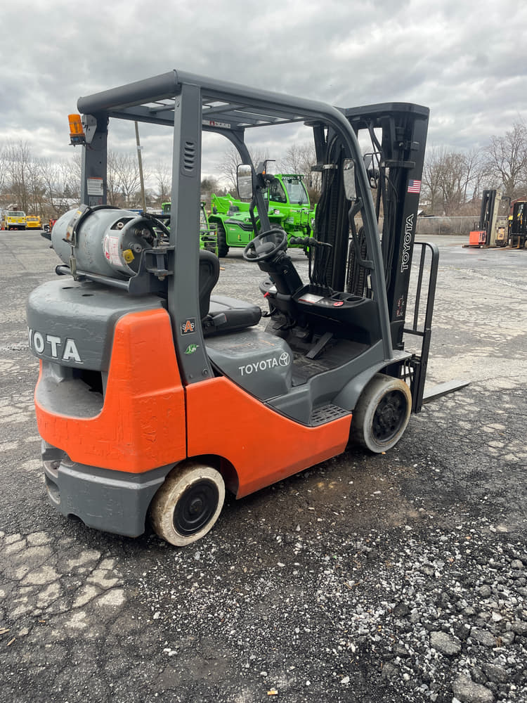 Toyota 8FGCU25 Construction Forklifts for Sale | Tractor Zoom