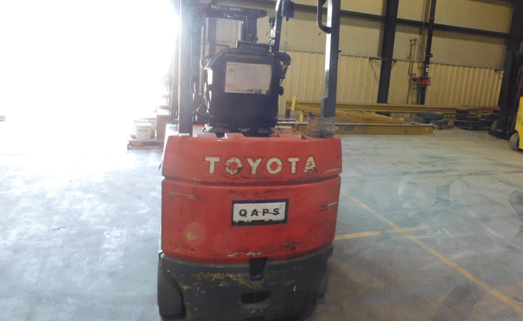 Toyota 7FBCU25 Construction Forklifts for Sale | Tractor Zoom