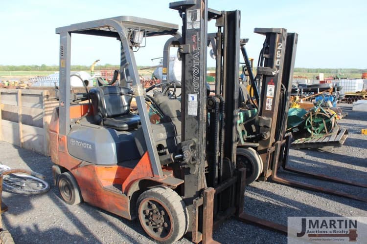 Toyota 7FGCU25 Construction Forklifts for Sale | Tractor Zoom