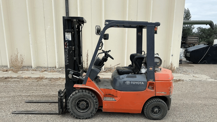 Toyota 7FGU25 Construction Forklifts for Sale | Tractor Zoom
