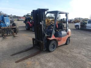 SOLD - Toyota 7FGU25 Lot No. 1167 Construction with 3,181 Hrs | Tractor ...