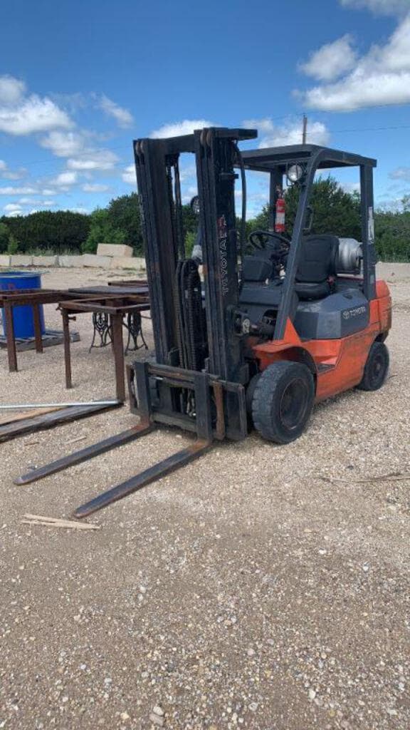 Toyota 7FGU25 Construction Forklifts for Sale | Tractor Zoom