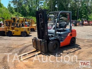 SOLD - Toyota 8FDU32 Construction with 9,071 Hrs | Tractor Zoom