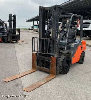 SOLD - Toyota 8FDU32 Lot No. DM7843 Construction with 11,073 Hrs ...