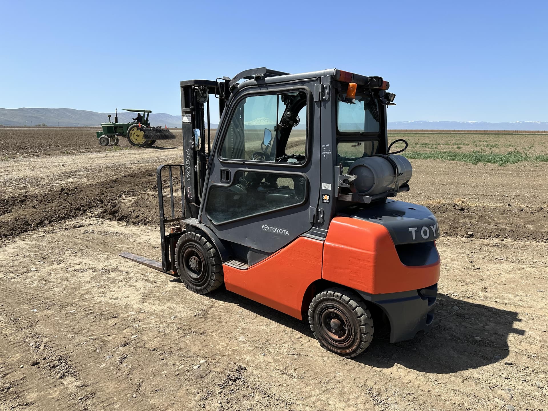 Toyota 8FGU25 Construction Forklifts for Sale | Tractor Zoom