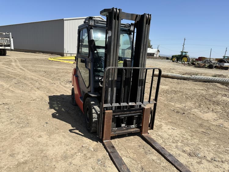 Toyota 8FGU25 Construction Forklifts for Sale | Tractor Zoom
