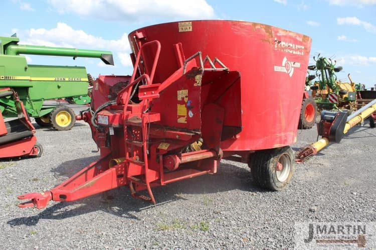 SOLD - Trioliet Solomix 1-1000L Hay and Forage Grinders/Mixers ...