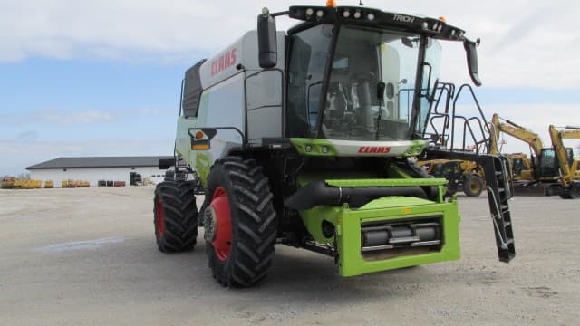 2022 CLAAS Trion 740 Stock No. EQ0030686 Combines For Sale with 207.5 ...
