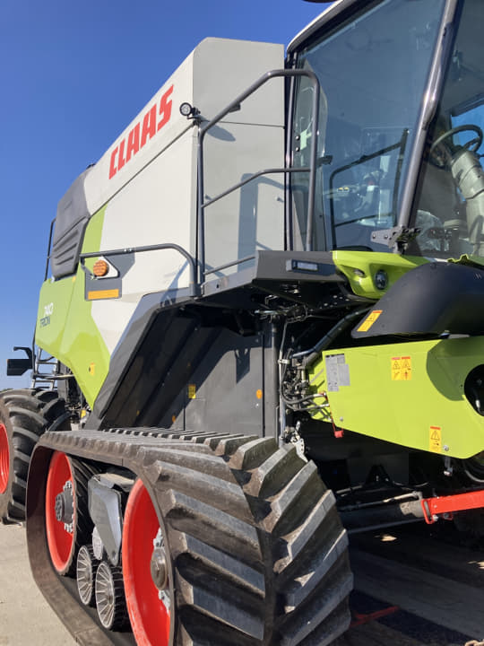 2023 CLAAS Trion 740TT Combines Class 7 for Sale | Tractor Zoom