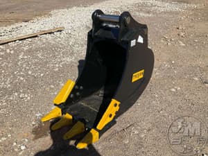 SOLD - TROJAN 120CL 24” HD DIG BUCKET Construction | Tractor Zoom