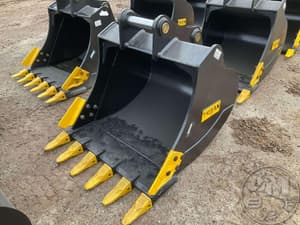 SOLD - TROJAN 120CL 42" HD DIG BUCKET Construction | Tractor Zoom