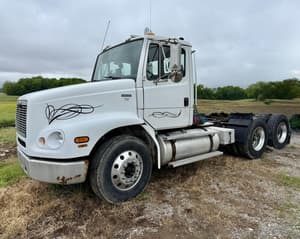 SOLD - 2000 Freightliner FL112 Lot No. 86 Other Equipment with 550,822 ...
