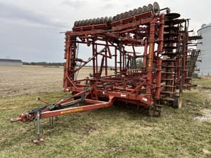 SOLD - Sunflower 6433 Lot No. 64 Tillage with 43 ft | Tractor Zoom
