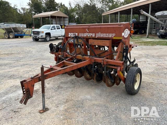 Tye 124-550X Lot No. 161 Planting For Sale with 7 ft | Tractor Zoom