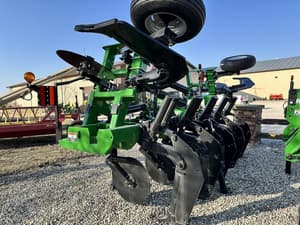 SOLD - Unverferth Zone-Builder 132 Stock No. 41560 Tillage with 7 ...