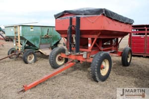 SOLD - Unverferth 235 Lot No. 5567 Harvesting | Tractor Zoom