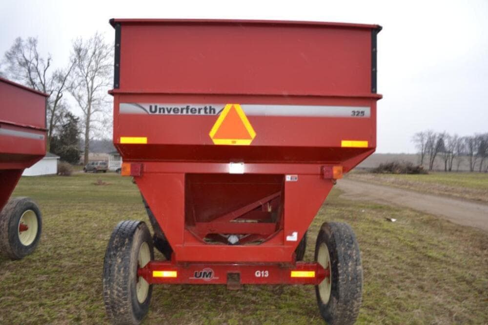Unverferth 325 Harvesting Gravity Wagons for Sale | Tractor Zoom