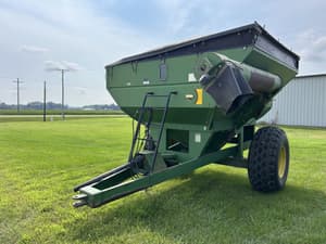 SOLD - Unverferth 475 Harvesting | Tractor Zoom