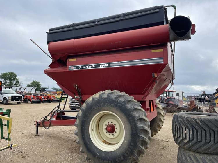 Unverferth 5000 Harvesting Grain Carts for Sale | Tractor Zoom