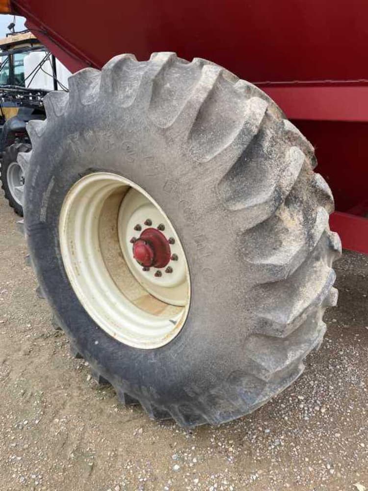 Unverferth 5000 Harvesting Grain Carts for Sale | Tractor Zoom