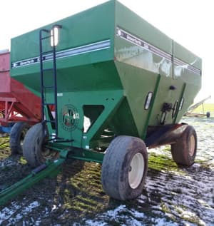 SOLD - UNVERFERTH 530 GRAVITY BOX ON MATCHING GEAR Harvesting | Tractor ...