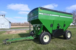 SOLD - Unverferth 530 gravity wagon Harvesting | Tractor Zoom