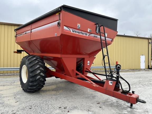 Unverferth 8250 Harvesting Grain Carts for Sale | Tractor Zoom