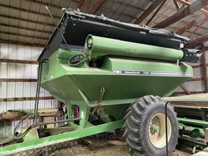 SOLD - Unverferth GC-7000 Stock No. 75425 Harvesting with 700 Bu ...