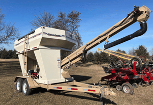 SOLD - Unverferth Seed Runner 2750 Planting | Tractor Zoom