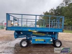 SOLD - Upright SL30 Lot No. 2303 Construction with --- Hrs | Tractor Zoom