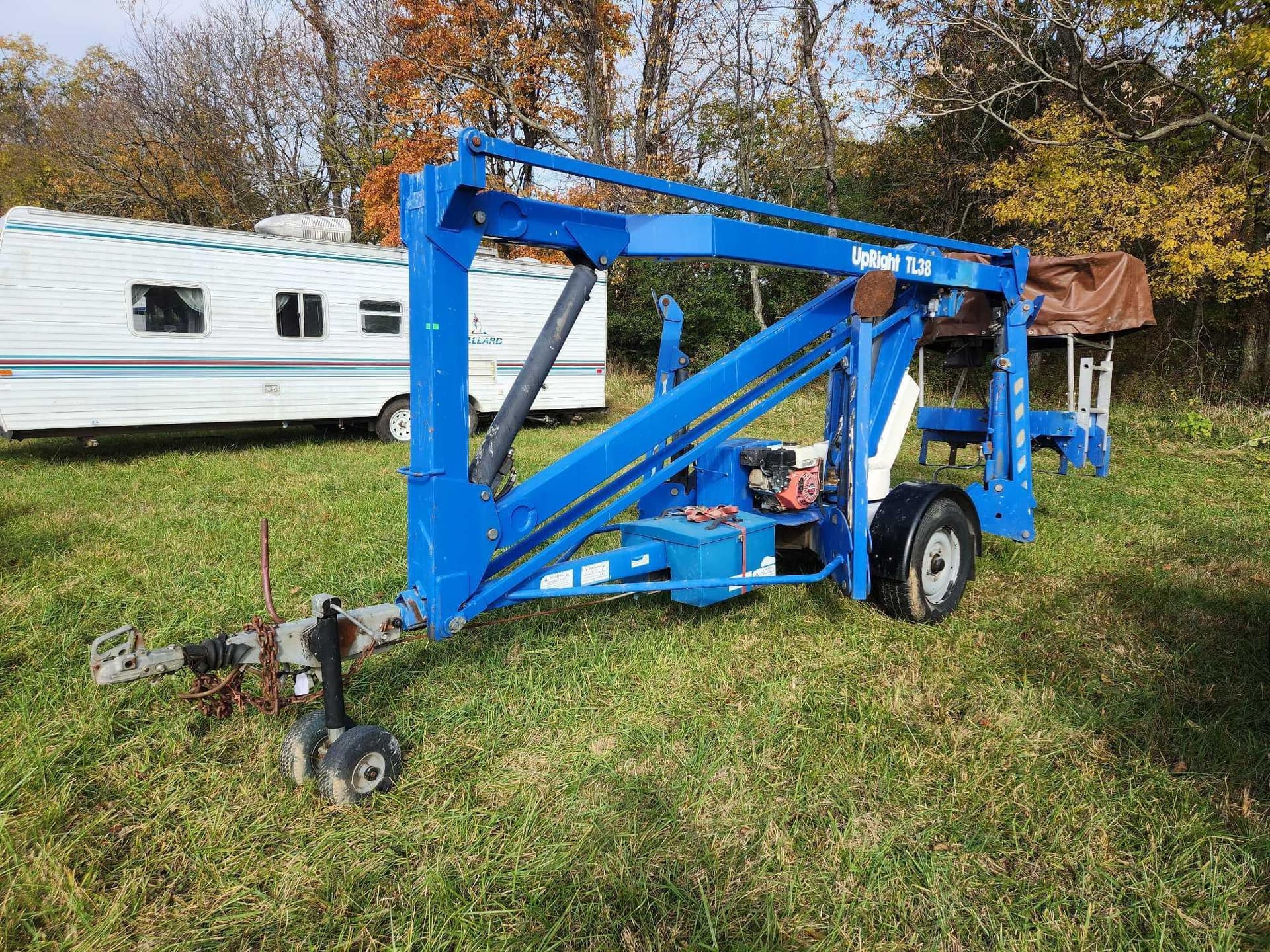 Tractor Zoom - Up-Right TL38