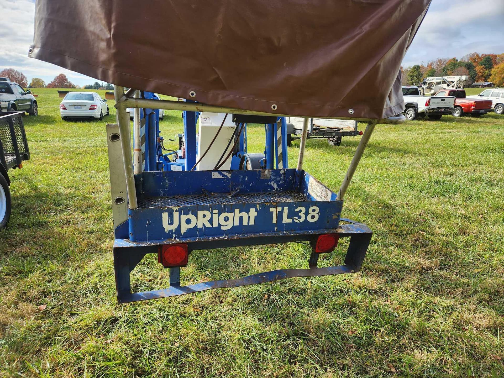 Tractor Zoom - Up-Right TL38