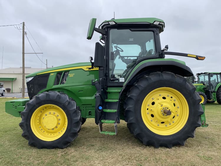 2020 John Deere 7R 210 Tractors 175 to 299 HP for Sale | Tractor Zoom