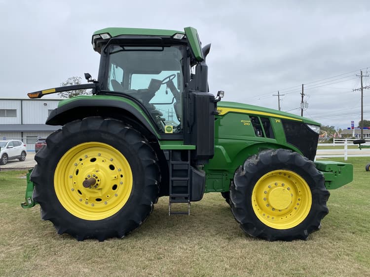 2020 John Deere 7R 210 Tractors 175 to 299 HP for Sale | Tractor Zoom
