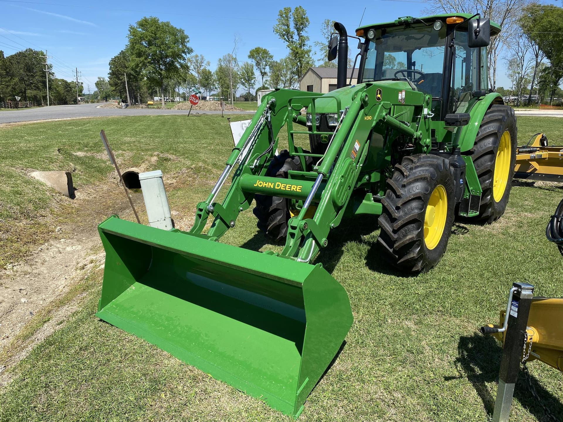 2022 John Deere 6120E Tractors 100 to 174 HP for Sale | Tractor Zoom