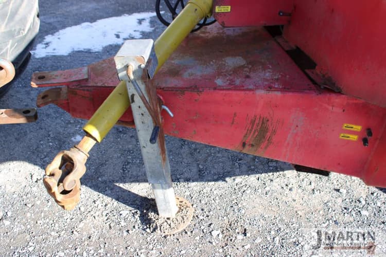 ValMetal 5500 Hay and Forage Bale Processors for Sale | Tractor Zoom