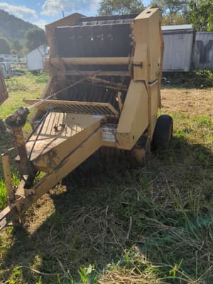 SOLD - Vermeer 504G Lot No. 1773080 Hay and Forage with --- Bales ...