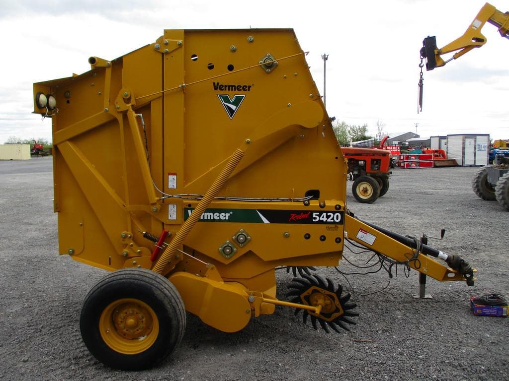 Vermeer Rebel 5420 Hay and Forage Balers - Round for Sale | Tractor Zoom