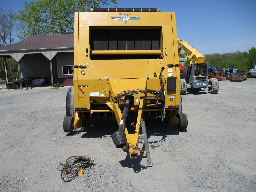 Vermeer 605M Hay and Forage Balers - Round for Sale | Tractor Zoom