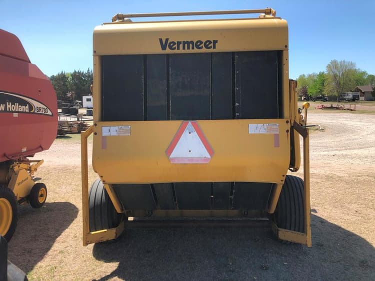 Vermeer 605K Hay and Forage Balers - Round for Sale | Tractor Zoom