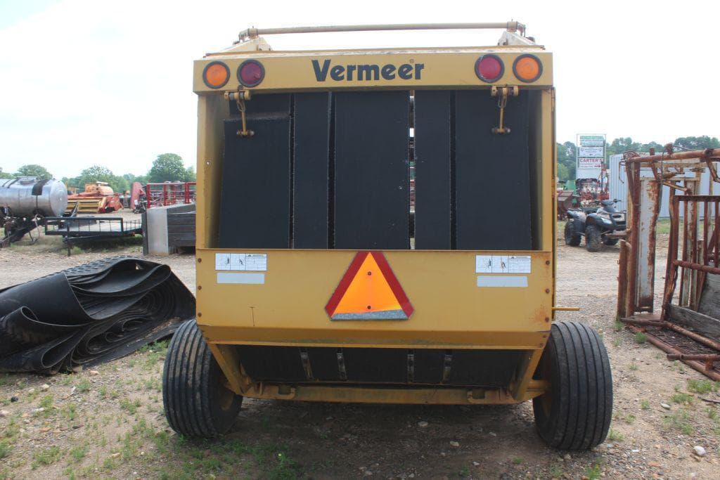 Vermeer 605L Hay and Forage Balers - Round for Sale | Tractor Zoom