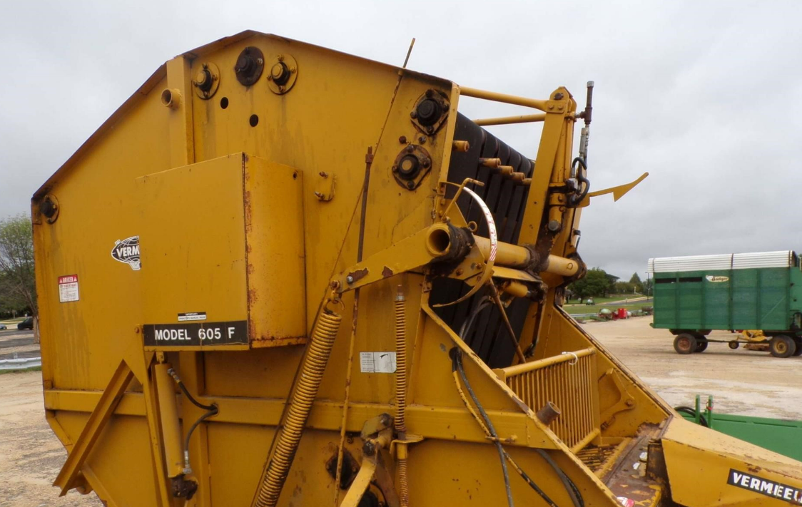 SOLD - Vermeer 605F Lot No. 6b5359a7-18d7-11ed-8bec-0246304ce823 Hay ...