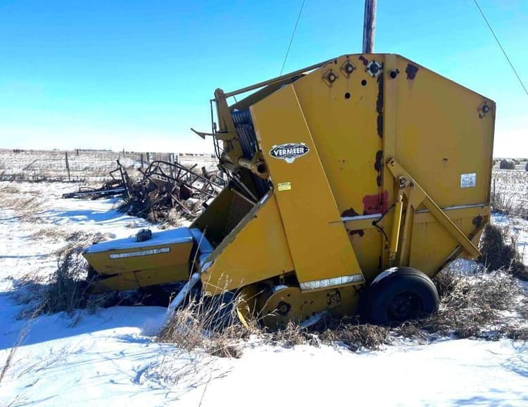 Vermeer 605F Hay and Forage Balers - Round for Sale | Tractor Zoom