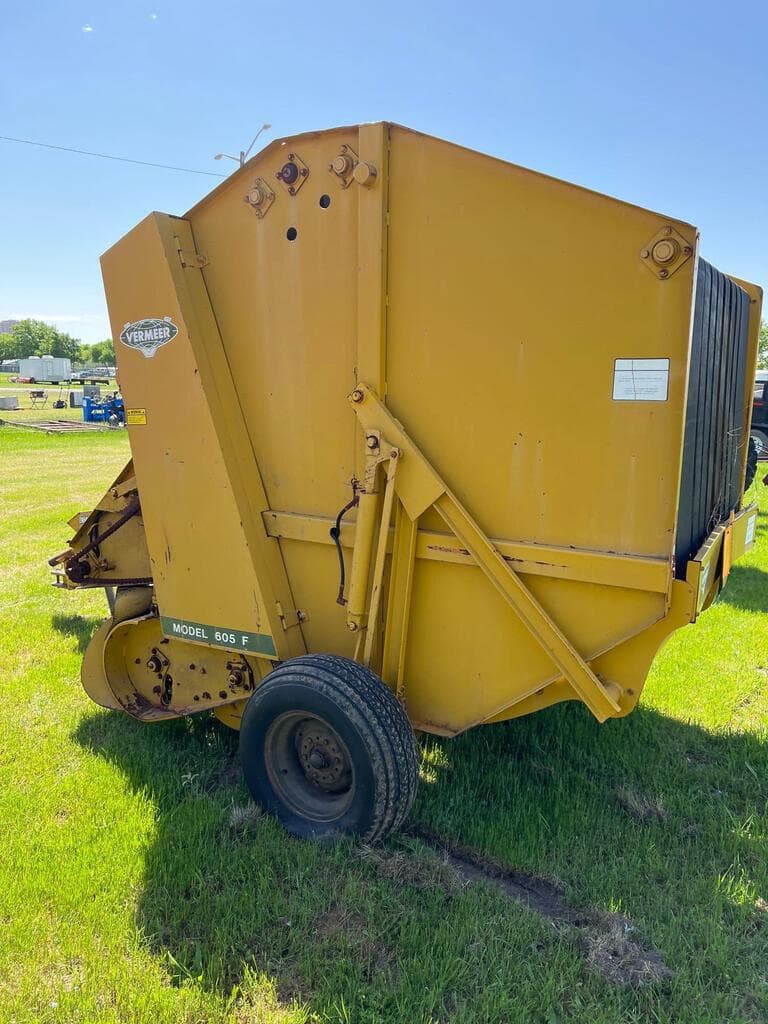 Vermeer 605F Hay and Forage Balers - Round for Sale | Tractor Zoom